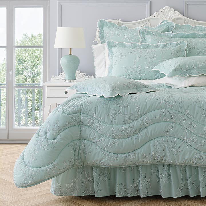 Pres Les Blossom Continental Comforter Bedding Set