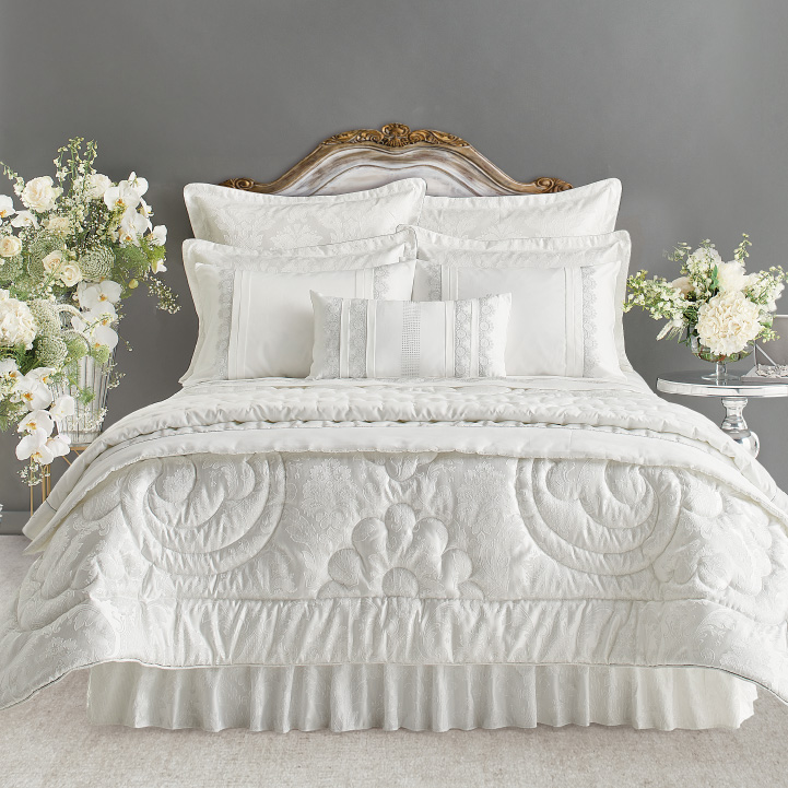 Elsa Continental Comforter Bedding Sets