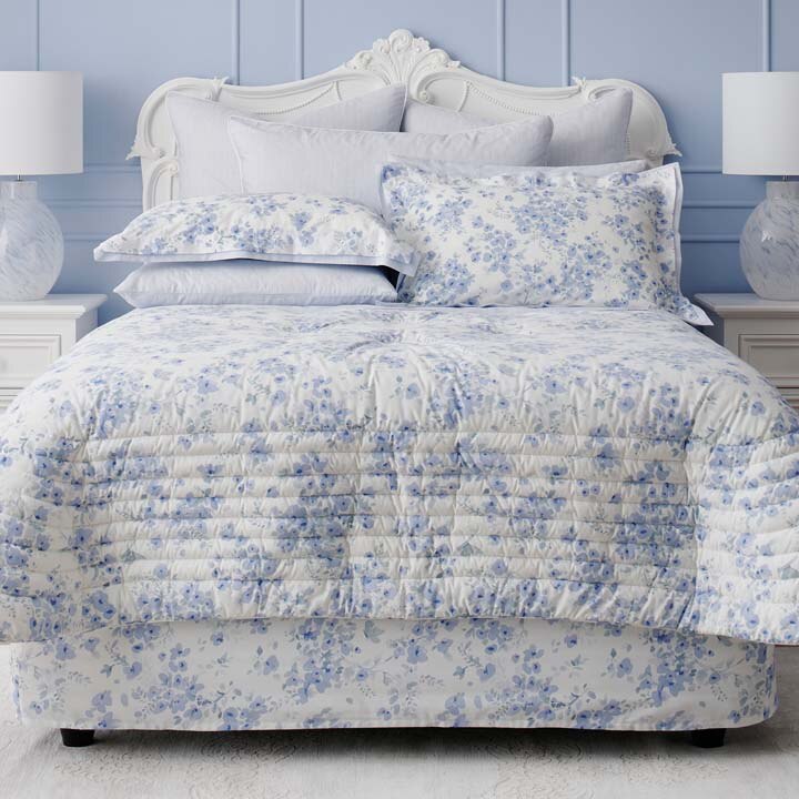 Maya Deluxe Continental Comforter Set