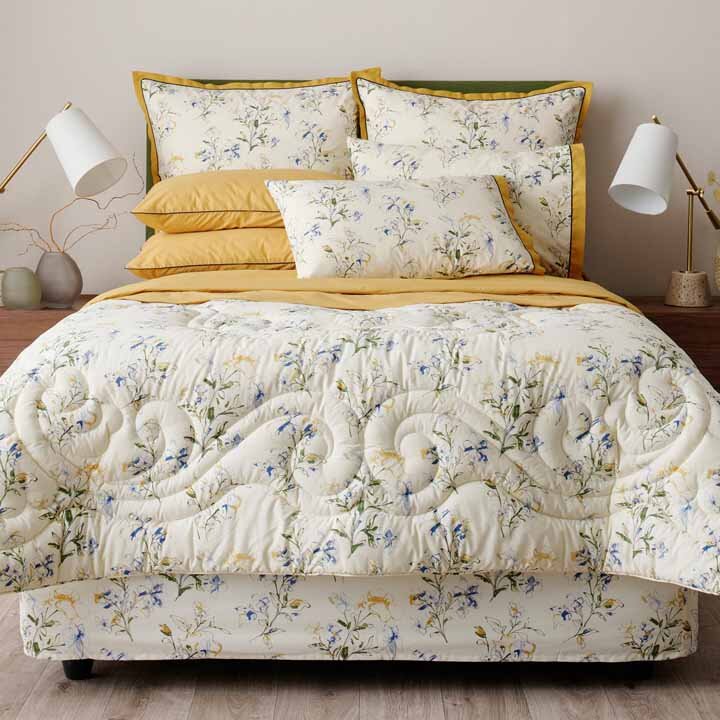 Nancy Deluxe Continental Comforter Set